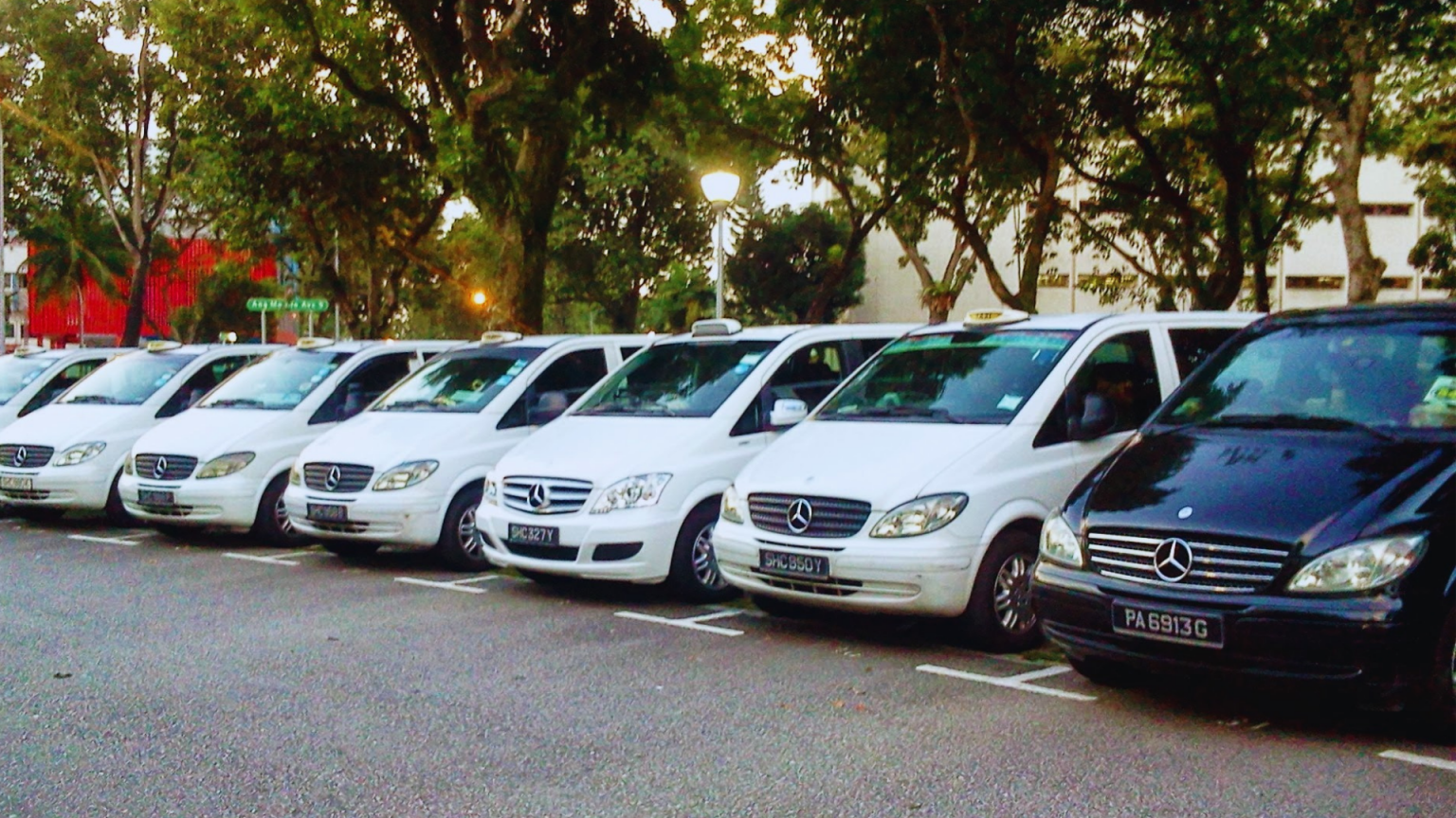 AFFORDABLE BUS CHARTER SERVICES & MAXI CAB BOOKINGS