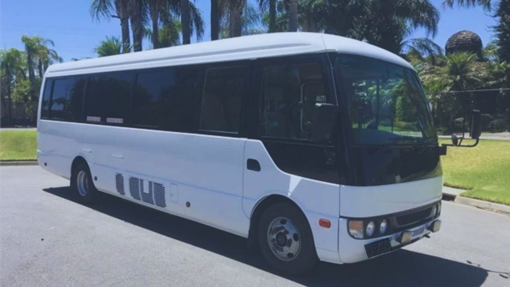 Affordable 23 Seater Mini Bus Charter With Driver - 2025